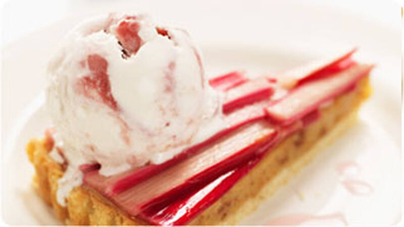 Carte d’Or smultron och rabarbertart med smak av apelsin - Matklubben