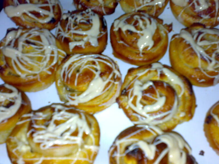 Bullar med vitchokladfyllning - Matklubben